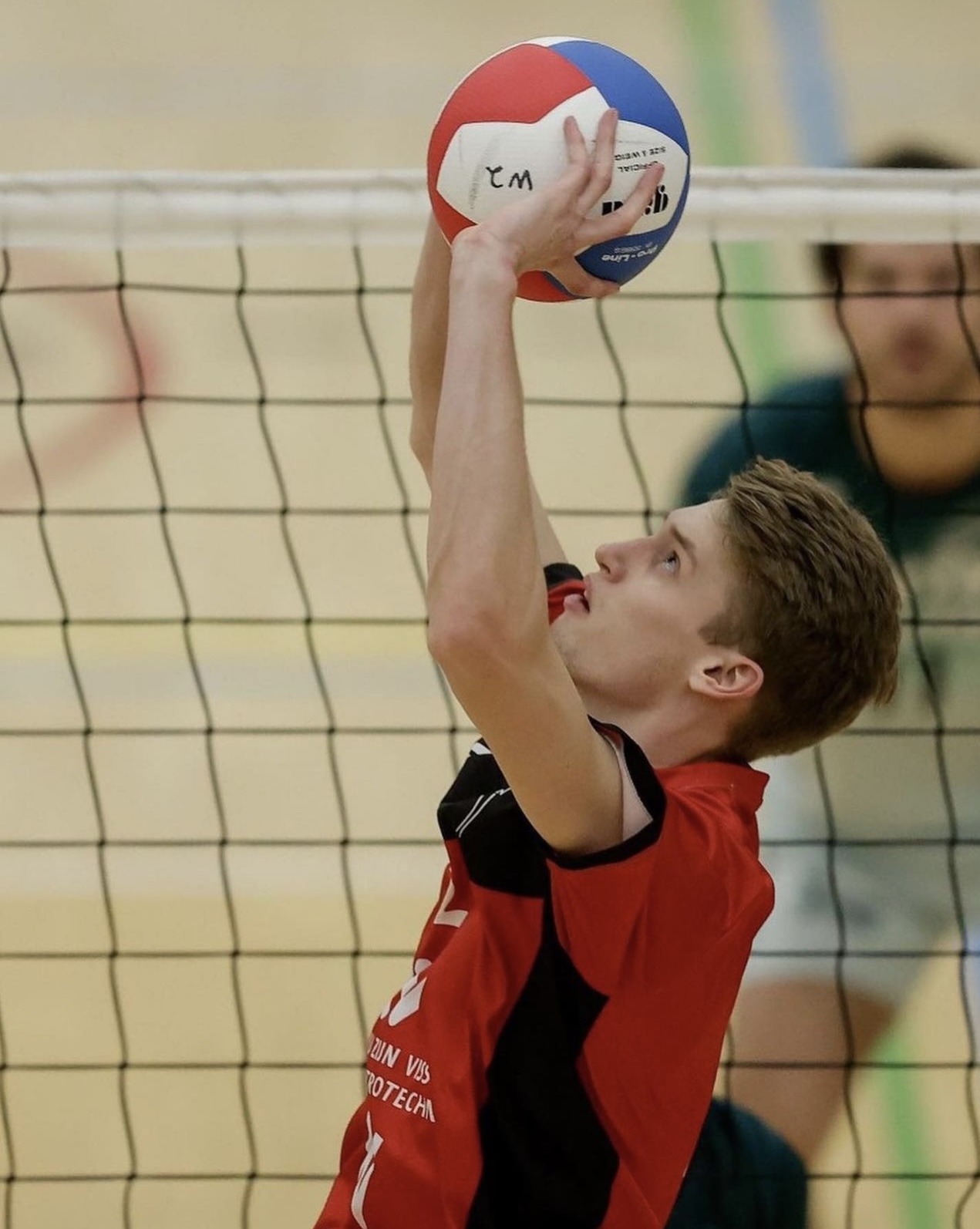 Volleyballer Kyran Versteegen naar St. Thomas Aquinas College - Global ...